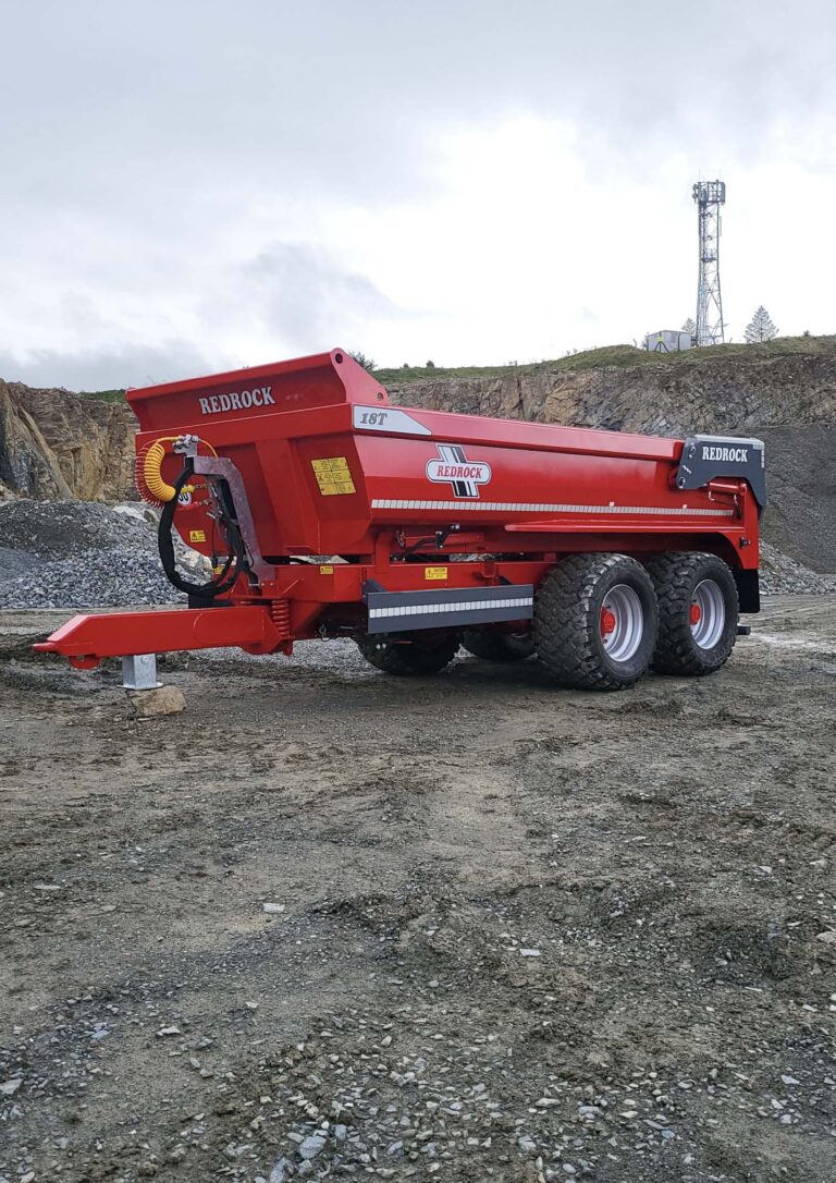 Half Pipe Dump Trailer - Redrock Machinery